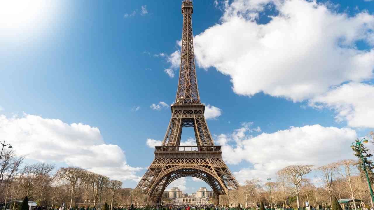 Ilini - French icon: the Eiffel Tower